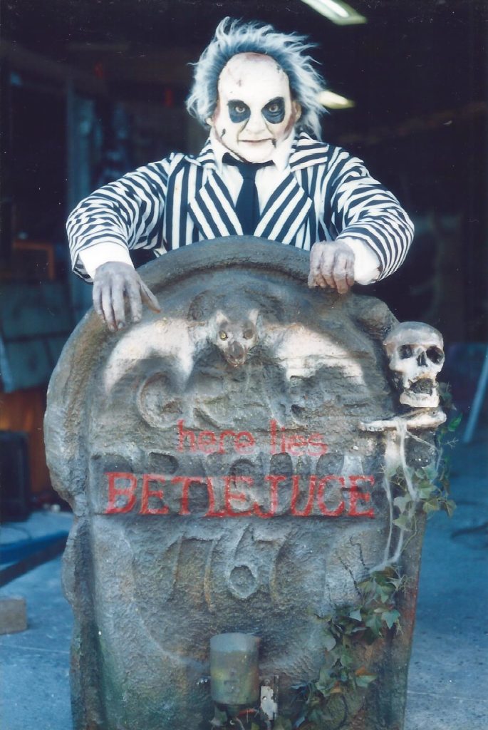 Life-Size Human Sculptures | Xtreme First Impressions Public Art